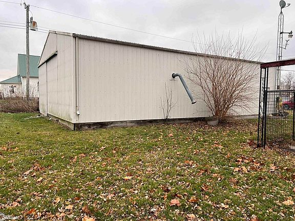 4851 Hessle St, Farson, IA 52563 | Zillow