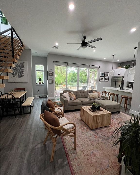 2507 Rogge Ln, Austin, TX 78723 | Zillow