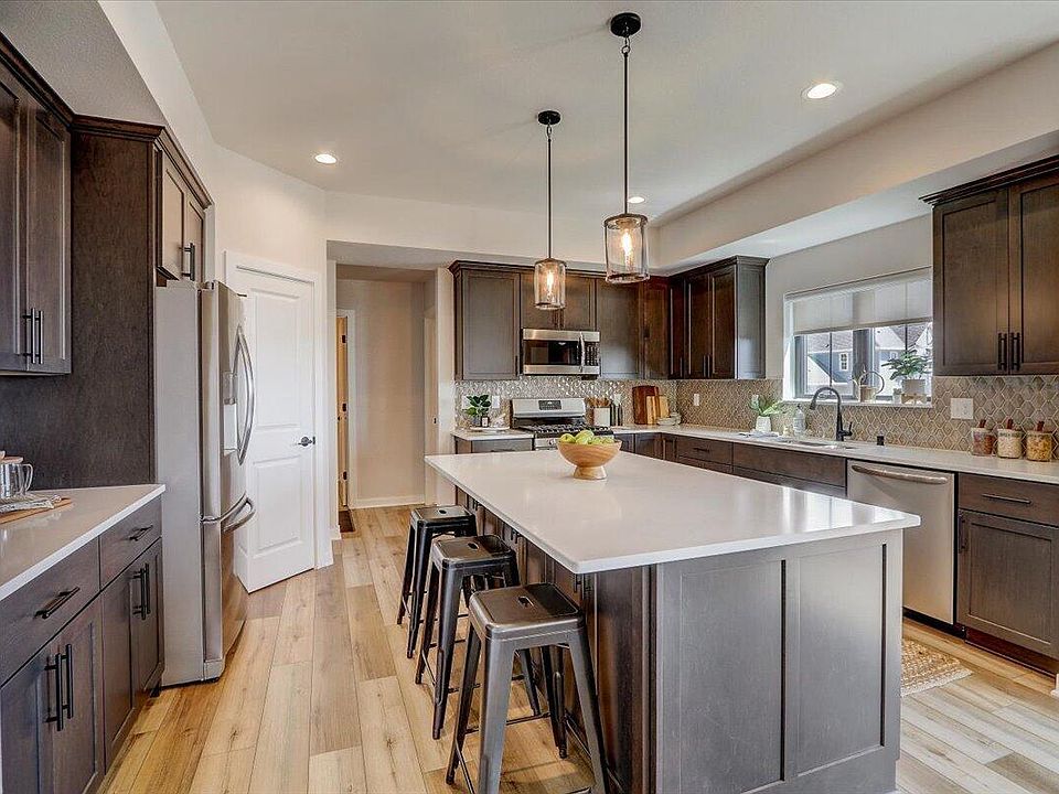 734 Stoecker Farm Ave, Village Of Mukwonago, WI 53149 | MLS #1776191 ...