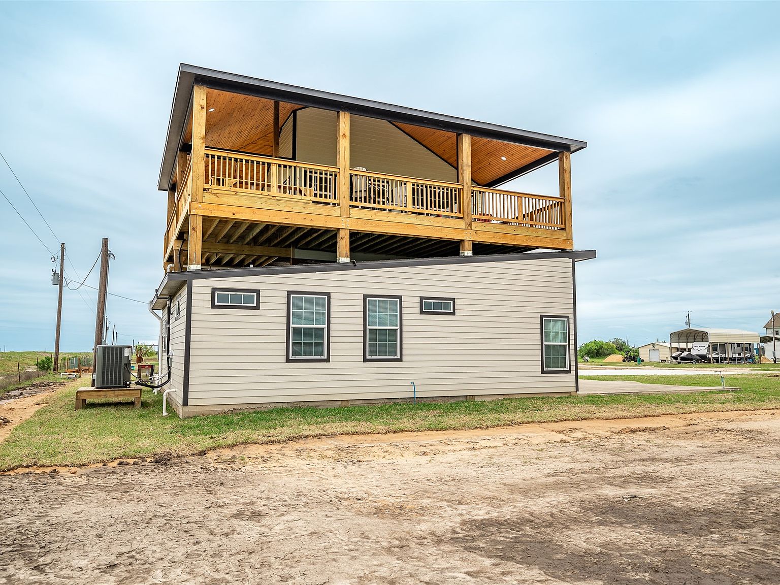 609 Ladyfish, Palacios, TX 77465 | Zillow