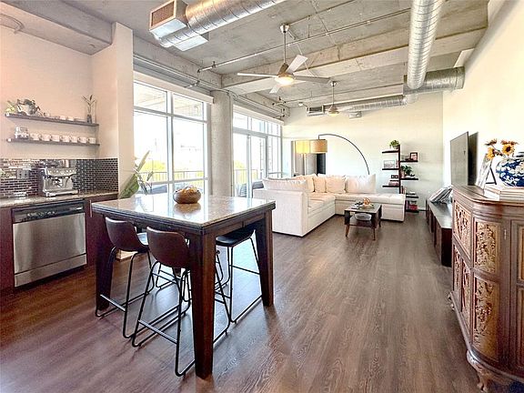 1001 Belleview St, Dallas, TX 75215 | Zillow