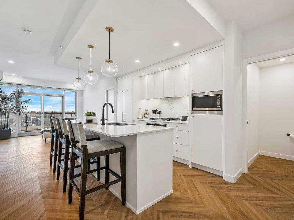 8445 S Broadcast Ave SW Calgary, AB, T3H3V6 - Apartments for Rent | Zillow