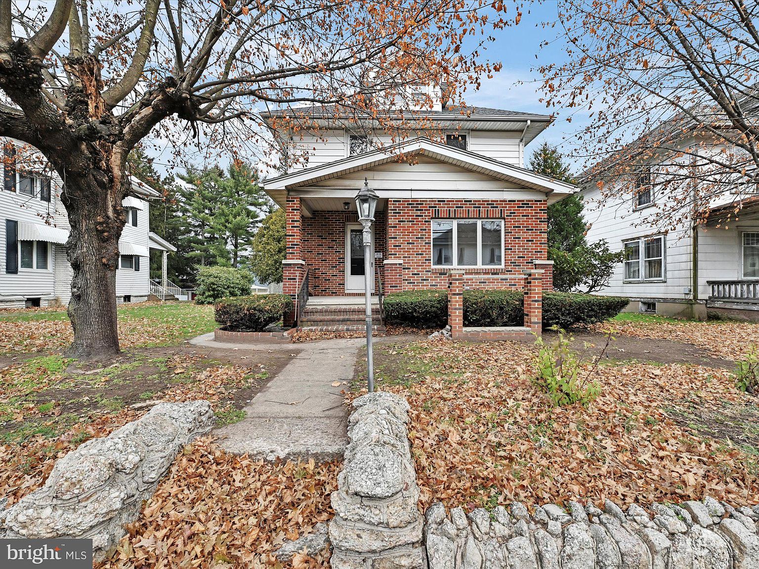418 W Main St, Valley View, PA 17983 | Zillow