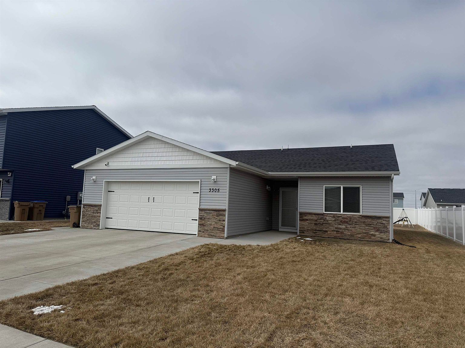 3305 Kodiak St NW, Minot, ND 58703 | MLS #250409 | Zillow