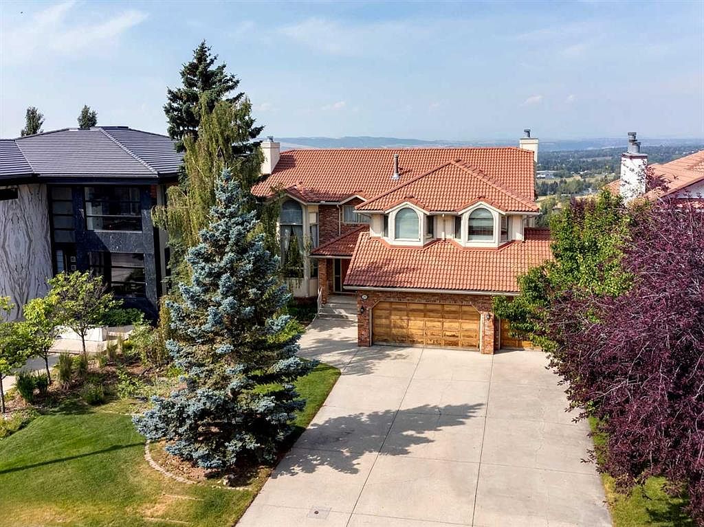 29 E Edelweiss Point NW, Calgary, AB T3A 4N4 | MLS #A2156837 | Zillow