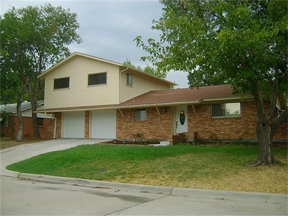 1216 Desiree Ln, Hurst, TX 76053 | Zillow