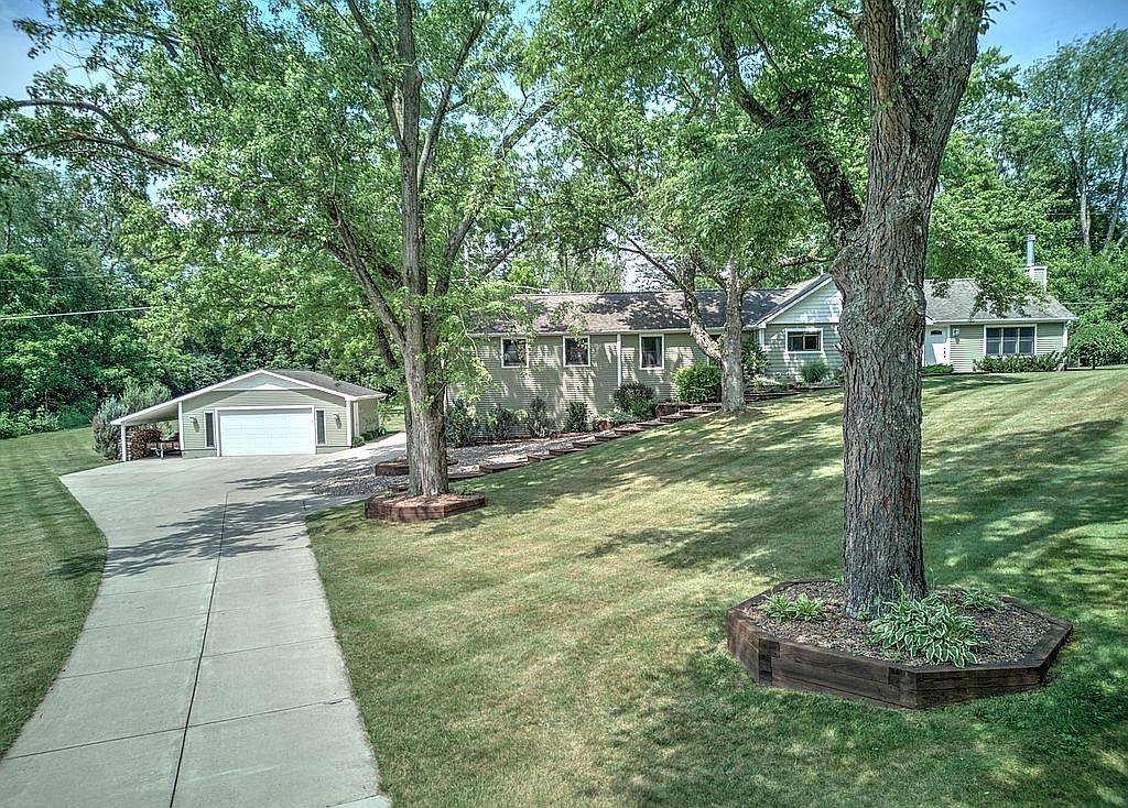 4700 Rives Junction Rd, Jackson, MI 49201 | Zillow
