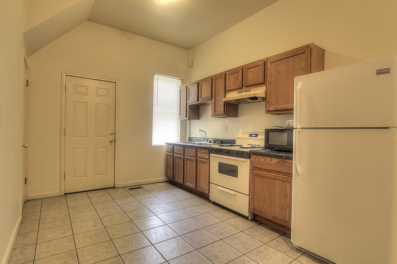 3654 Bates St Saint Louis, MO, 63116 - Apartments for Rent | Zillow