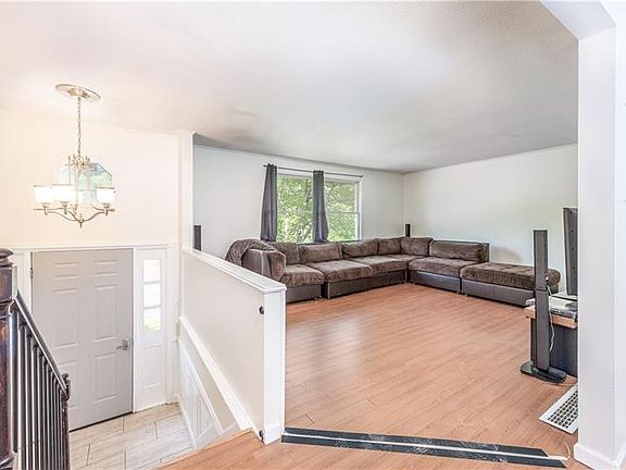 8798 Sloop Rd, Pittsburgh, PA 15237 | MLS #1609347 | Zillow