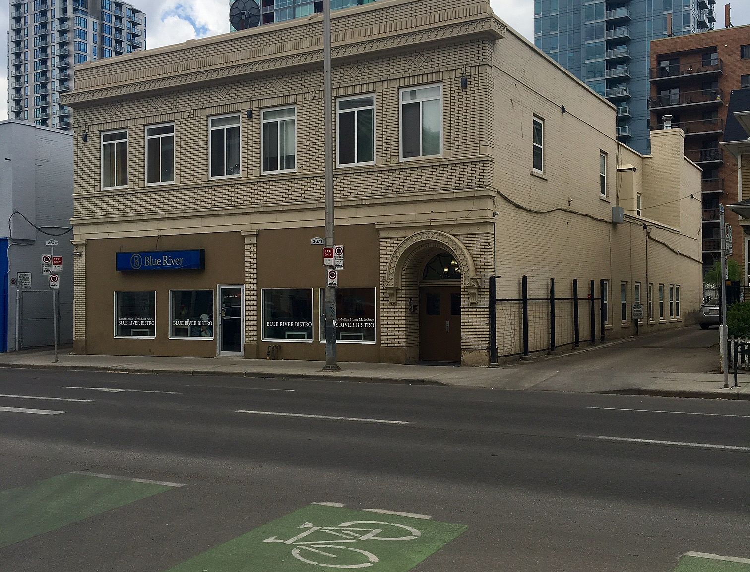 211 12th Ave SW #104, Calgary, AB T2R 0G9 | Zillow