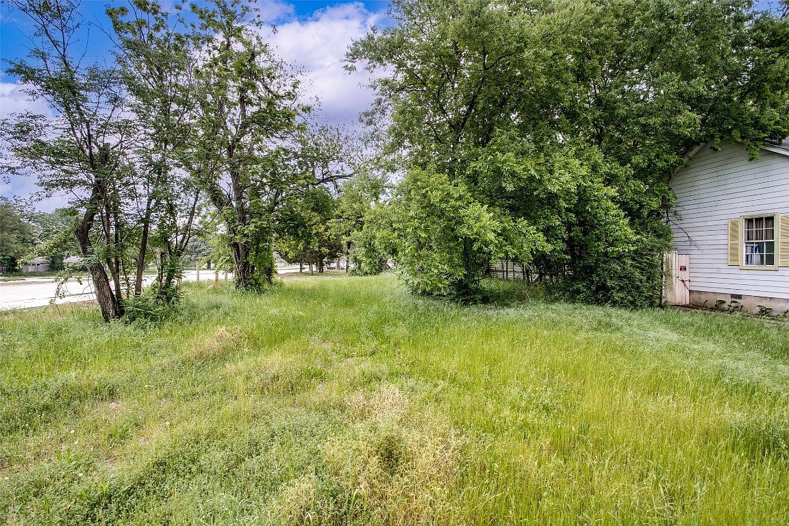 1736 Stoneman St, Dallas, TX 75215 | Zillow