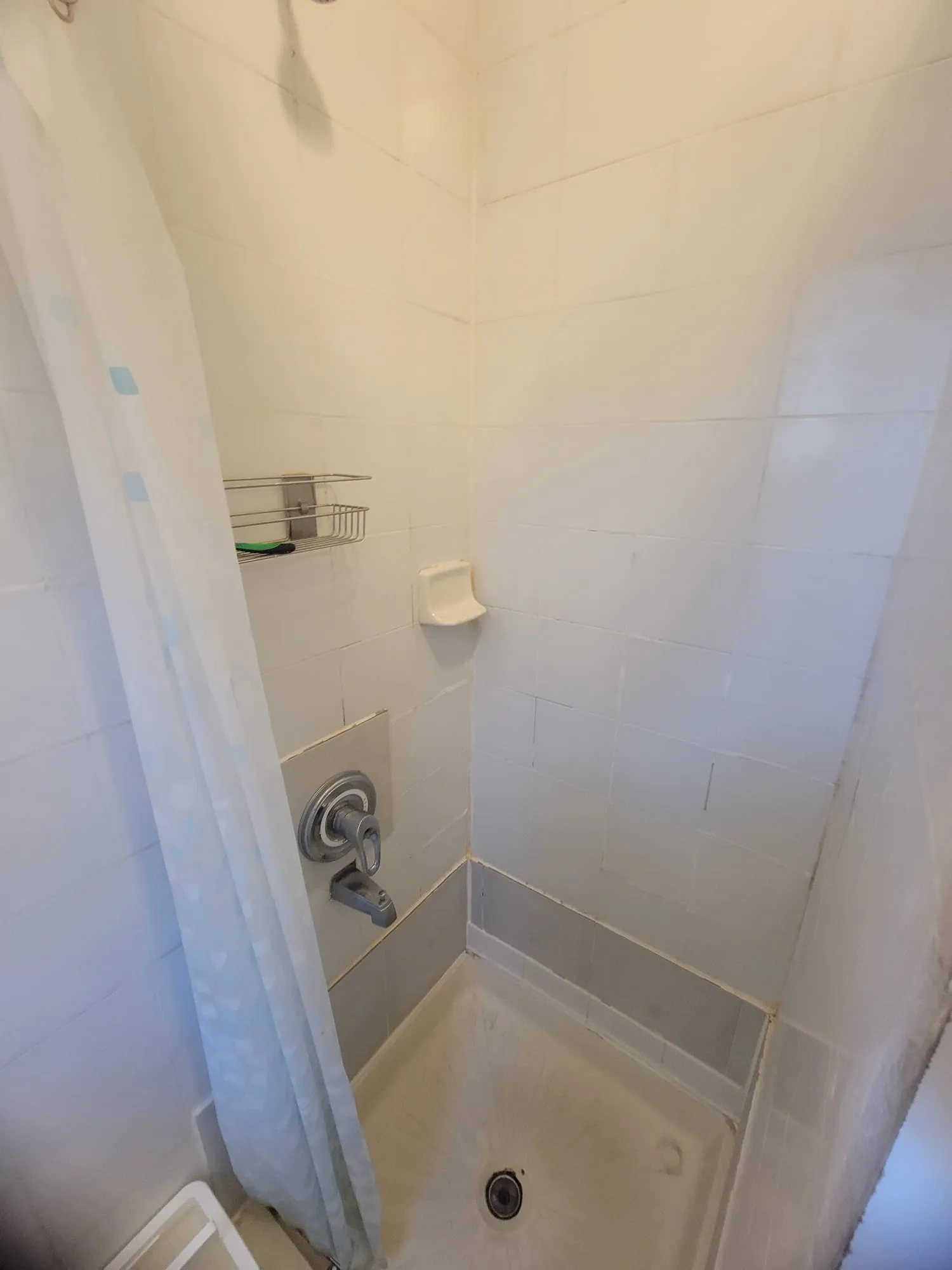 100 Graham Avenue #3C in Williamsburg, Brooklyn | StreetEasy