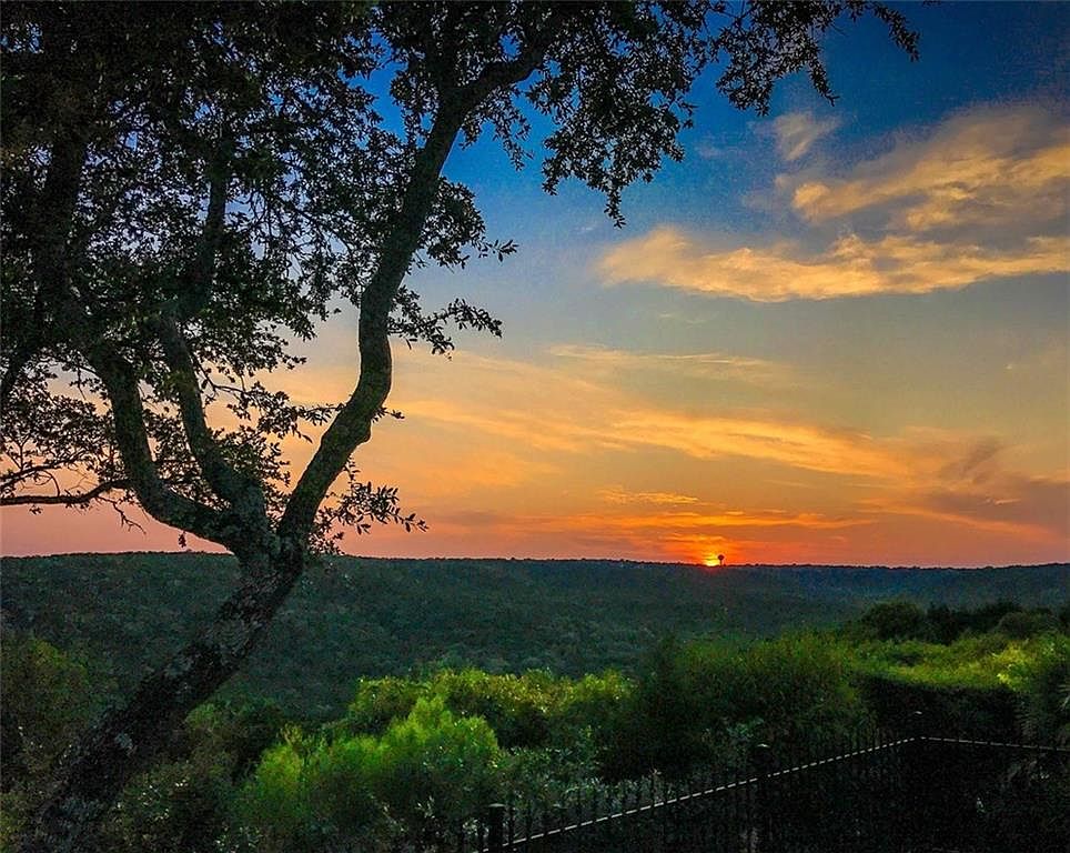 9001 Bell Mountain Dr, Austin, TX 78730 | Zillow