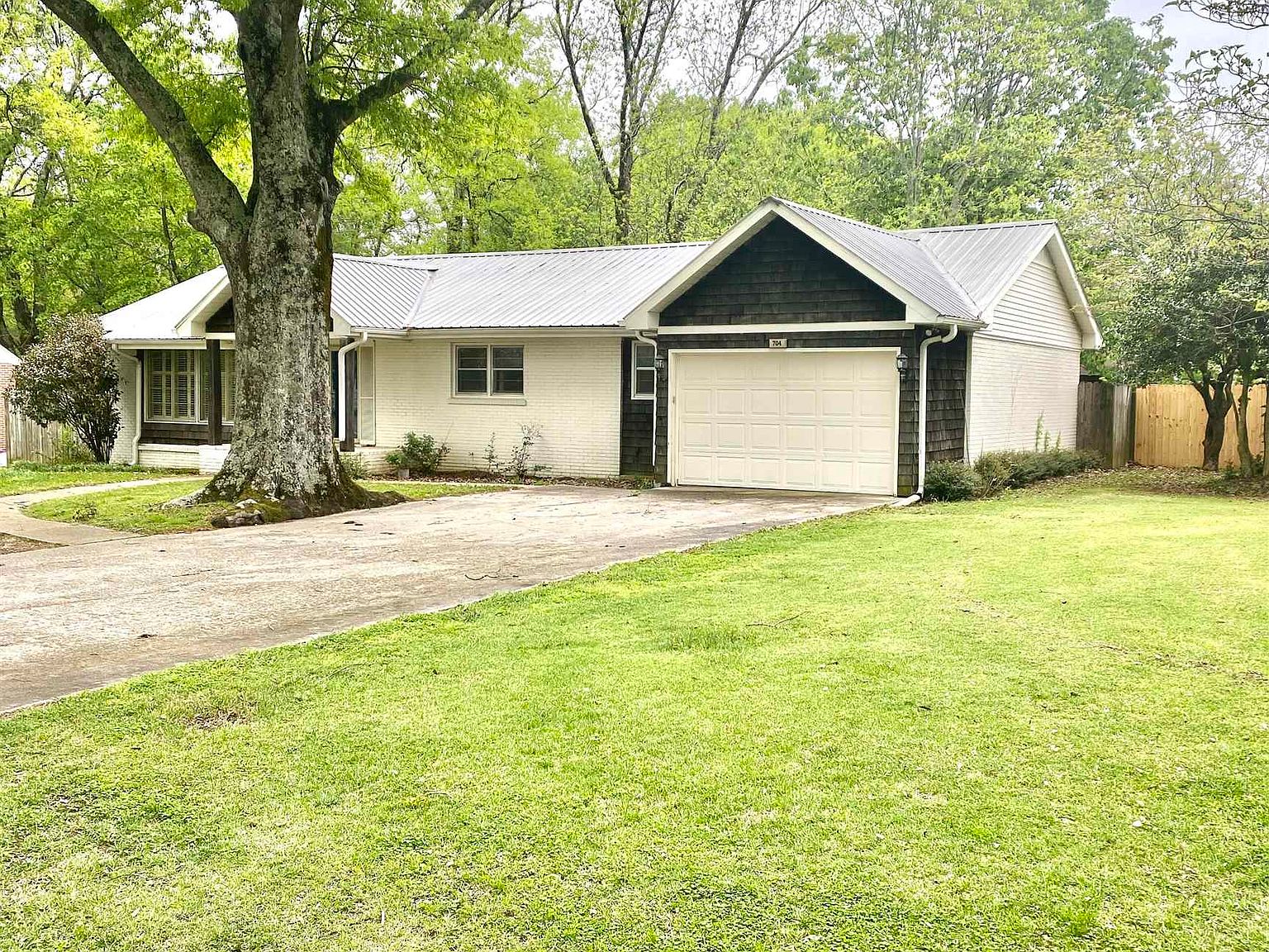 704 4th Ave SW, Red Bay, AL 35582 | Zillow