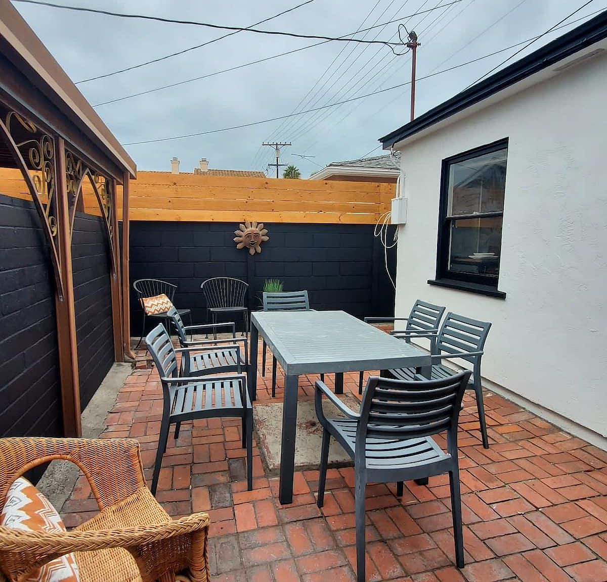 1668 1/2 Thomas Ave, San Diego, CA 92109 | Zillow