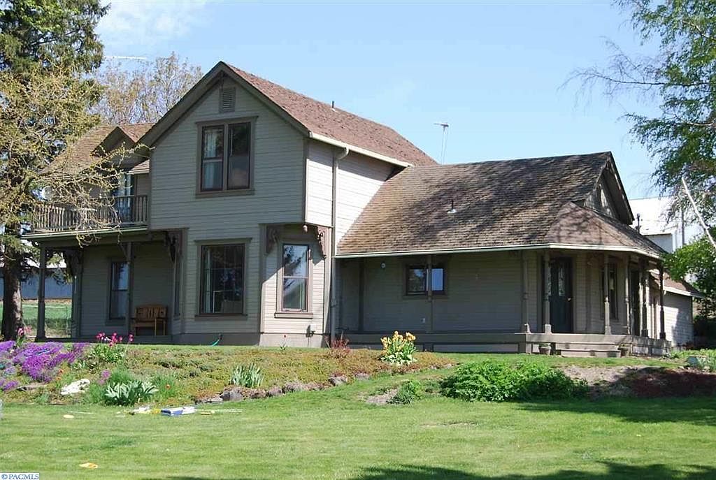 1102 Sunshine Rd, Pullman, WA 99163 | Zillow
