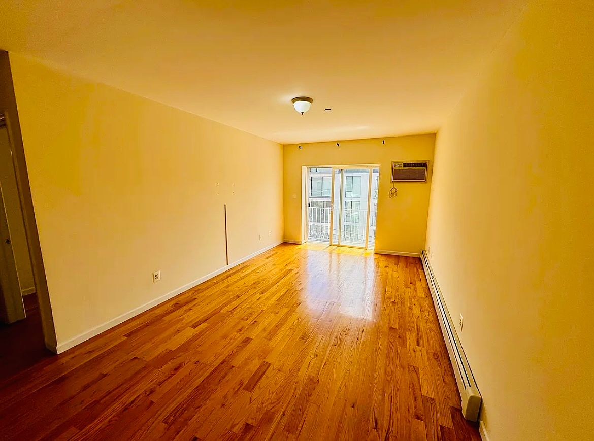 23-07 31st Ave #2, Astoria, NY 11102 | Zillow