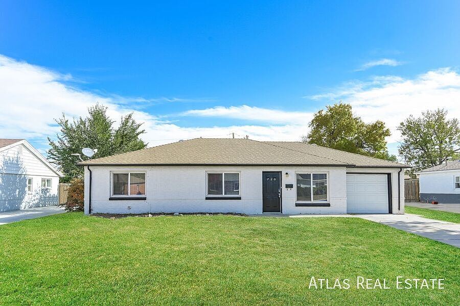 720 Tucson St, Aurora, CO 80011 | Zillow