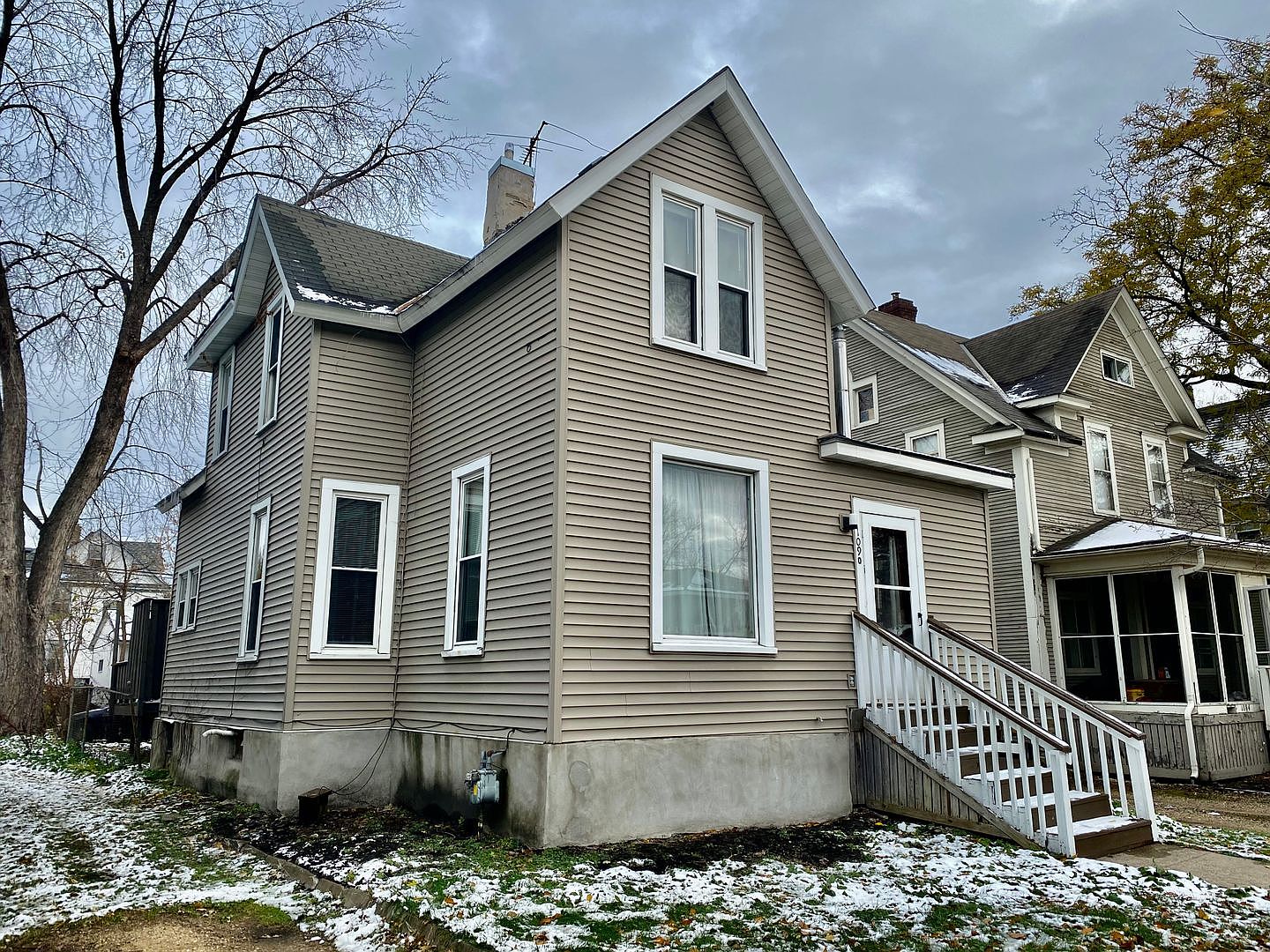 1090 15th Ave SE, Minneapolis, MN 55414 | Zillow