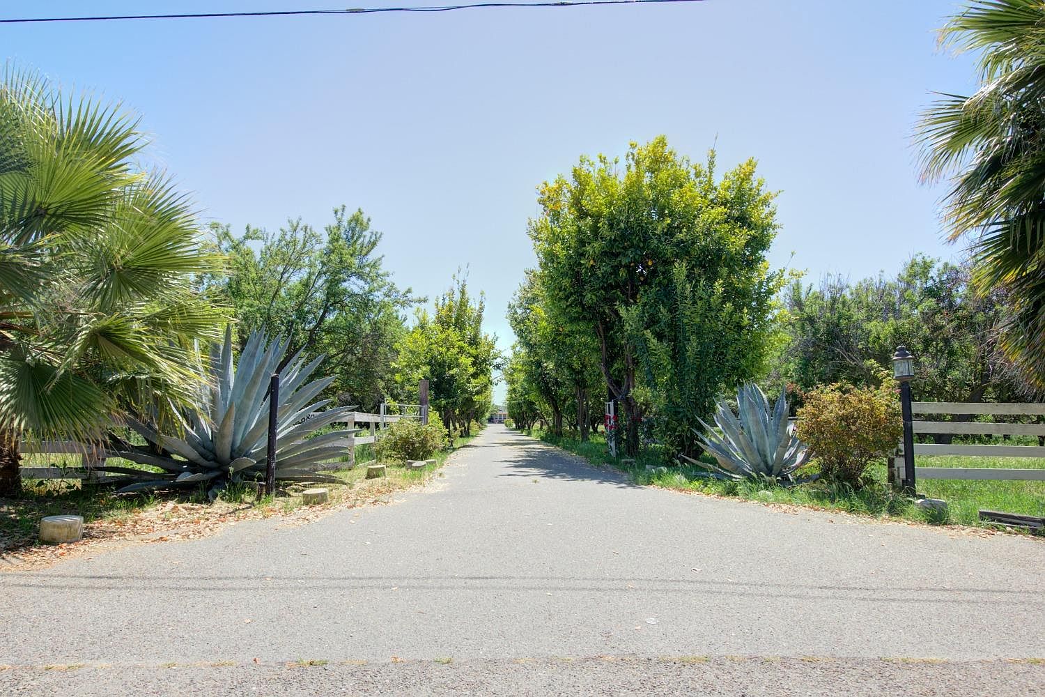 4880 E Peach Ave, Manteca, CA 95337 | Zillow