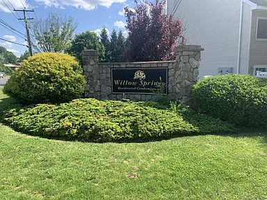 Willow Springs 129 Willow Spgs New Milford Ct Zillow