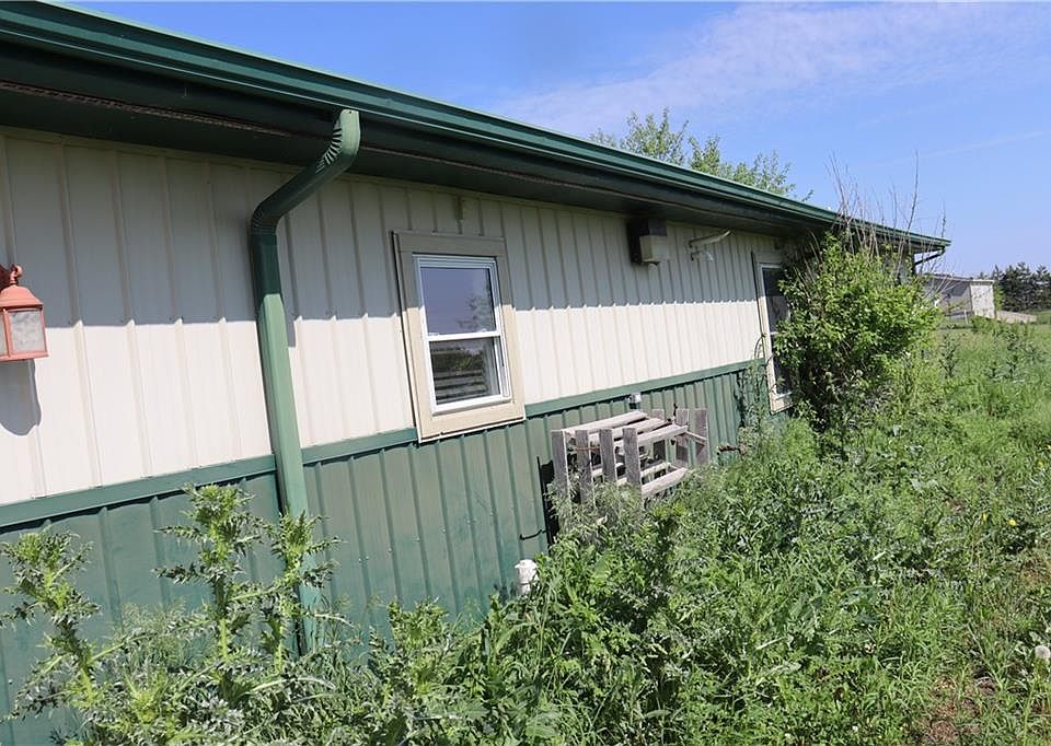 3707 Tennessee Rd, Ottawa, KS 66067 | MLS #2454034 | Zillow