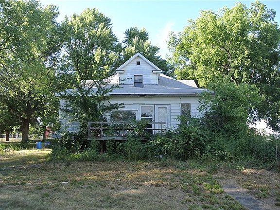 108 W 3rd St, Laredo, MO 64652 | MLS #2447632 | Zillow
