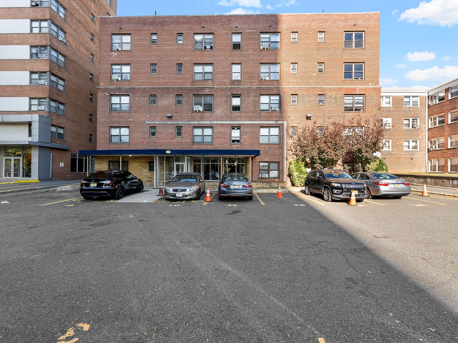 235 1/2 S Harrison St #204, East Orange, NJ 07018 | Zillow
