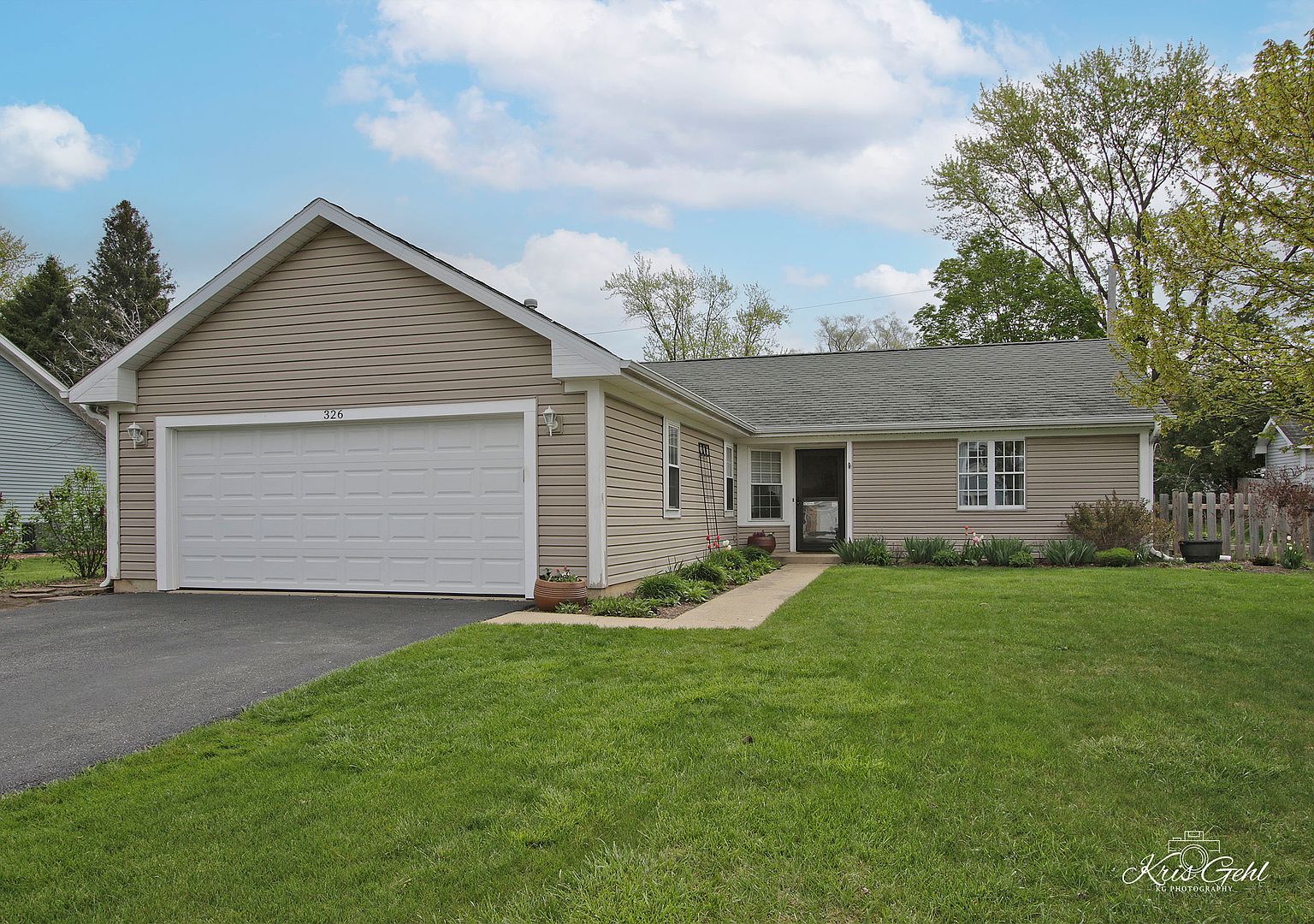 326 Old Country Way, Wauconda, IL 60084 | Zillow