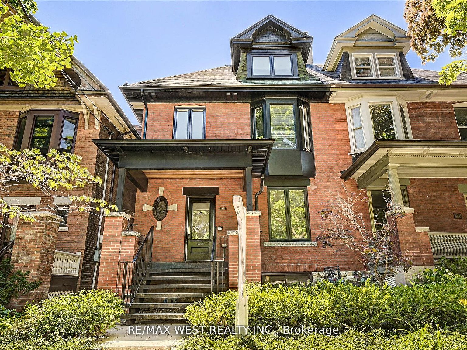 444 Markham St, Toronto, ON M6G 2L2 | MLS #C7352116 | Zillow