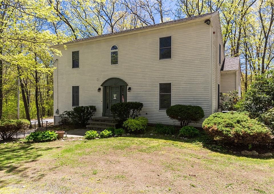 21 Macera Farm Rd, Johnston, RI 02919 | Zillow