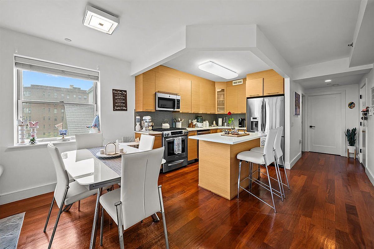 9917 Shore Rd APT 5A, Brooklyn, NY 11209 | MLS #S1774329 | Zillow