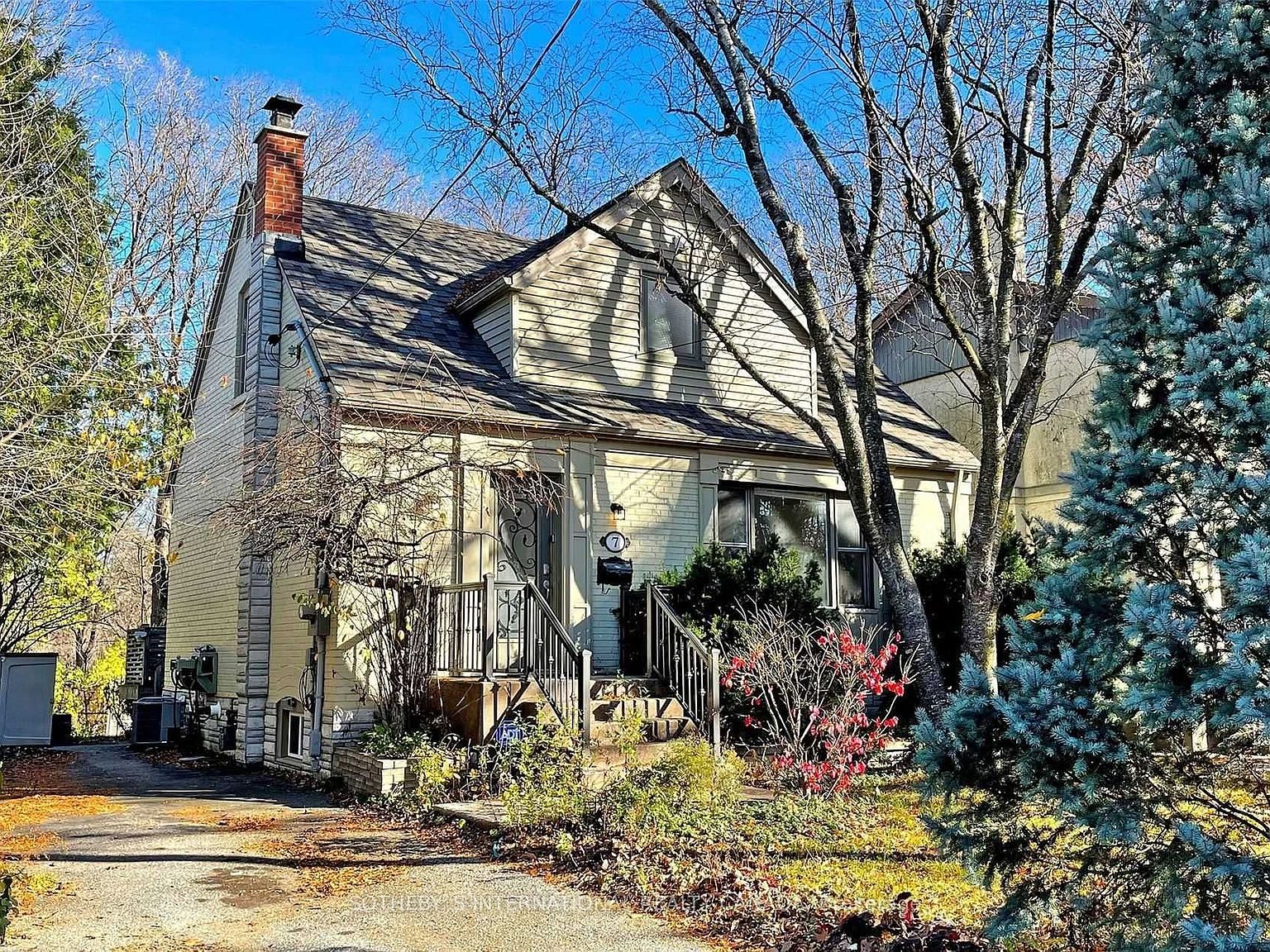 7 Walker Rd, Toronto, ON M2N 2K2 | Zillow