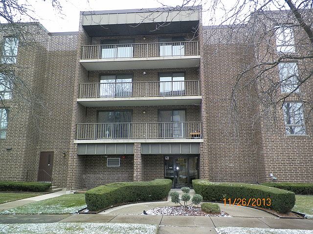 8350 W Addison St APT 304, Chicago, IL 60634 | Zillow
