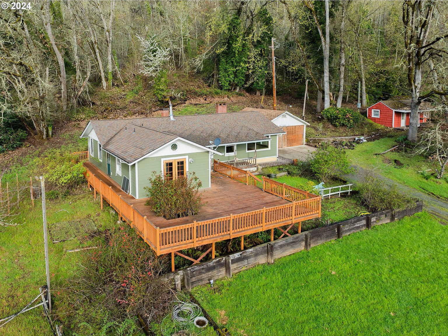 28573 Goble Ln, Eugene, OR 97402 | Zillow
