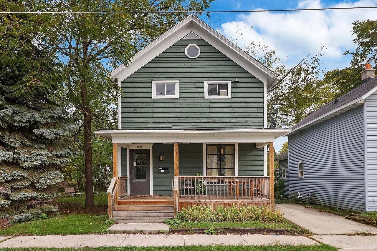 1331 Howe STREET, Racine, WI 53403 | Zillow