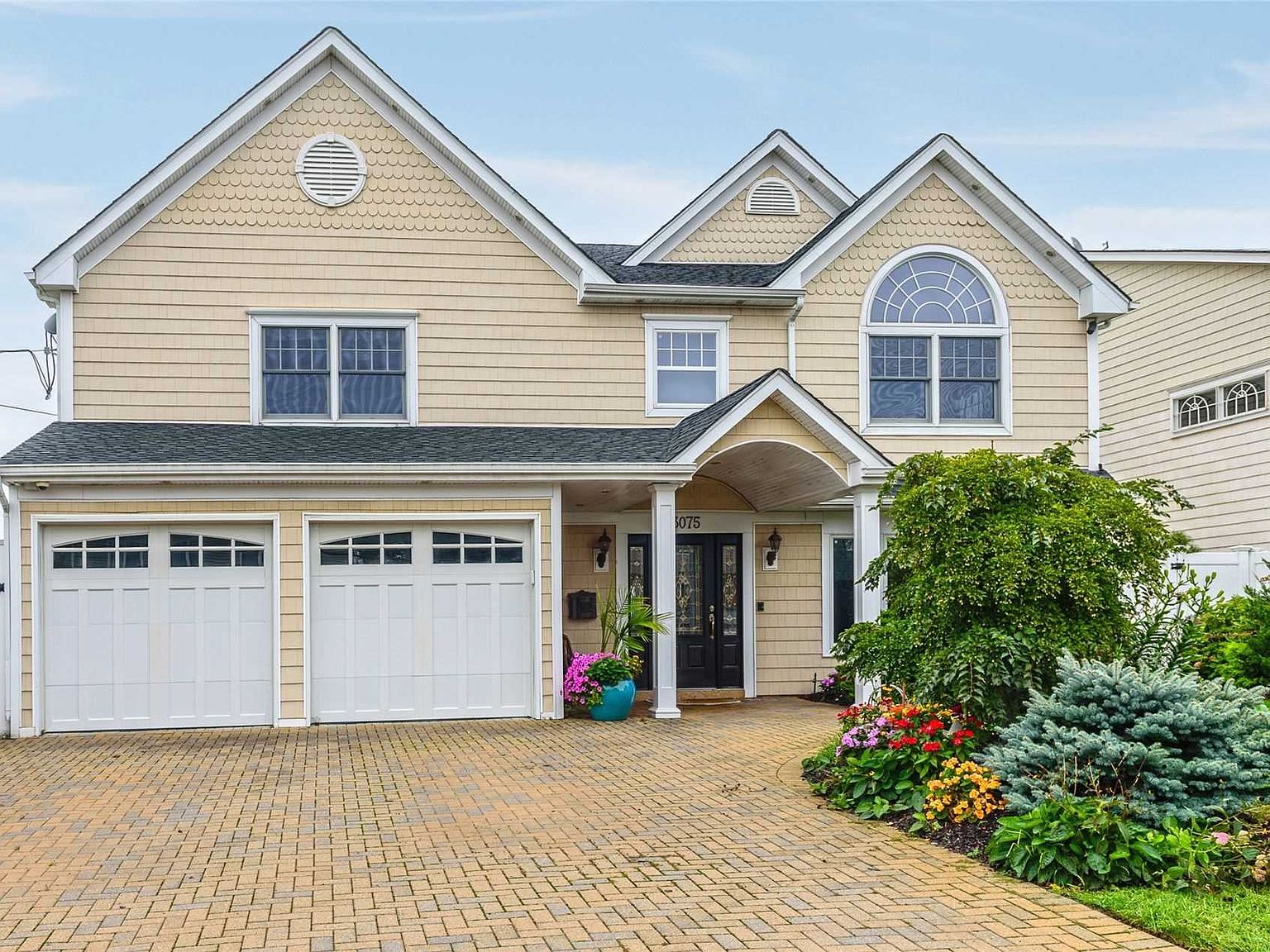 3075 Shore Dr, Merrick, NY 11566 | Zillow