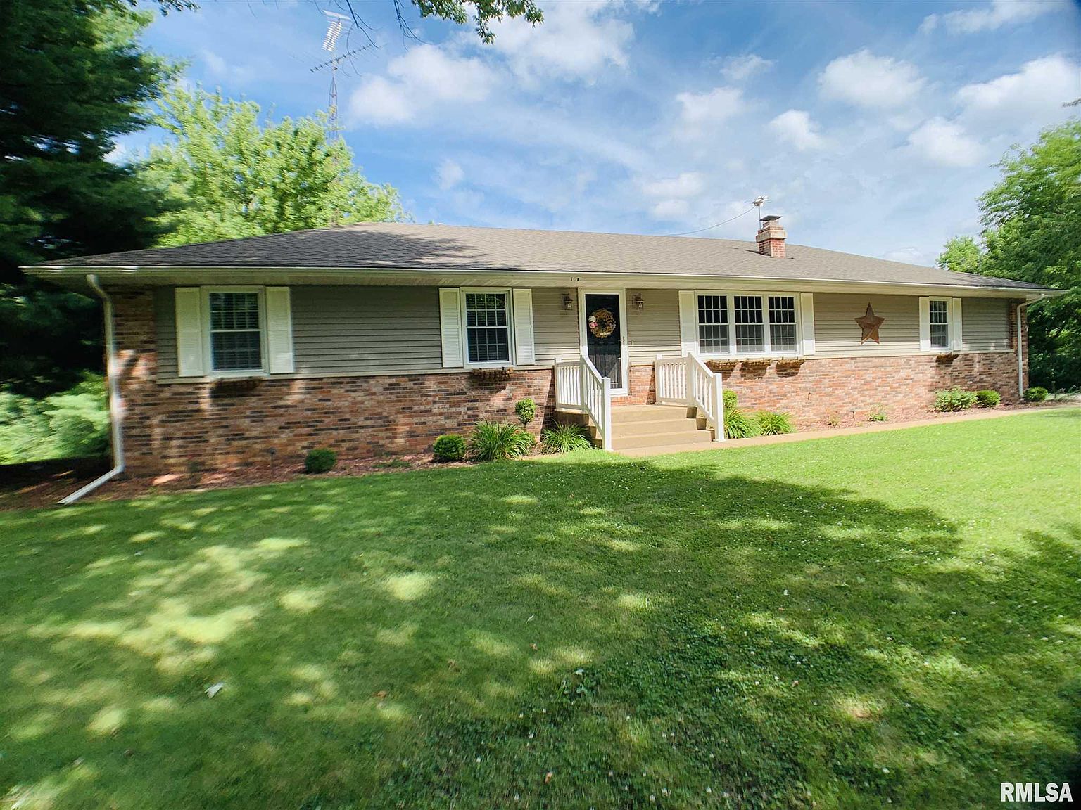 29 Prairie Rd, Macomb, IL 61455 | Zillow