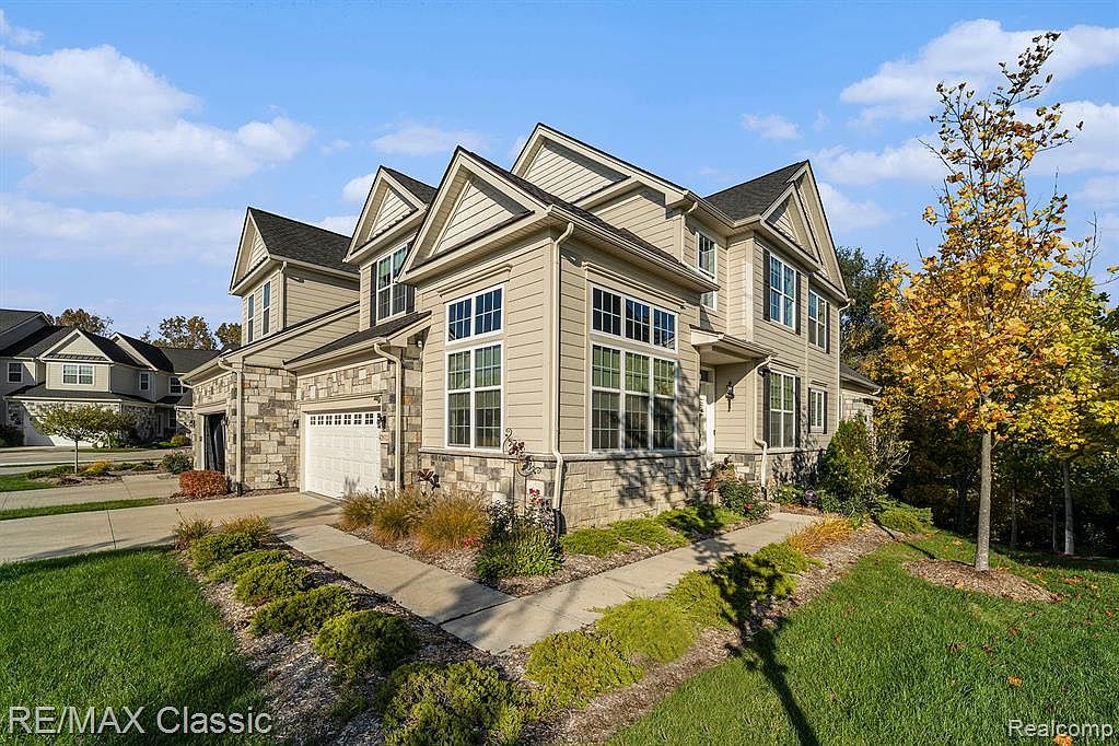 42832 Cardinal Way UNIT 47, Novi, MI 48375 | Zillow