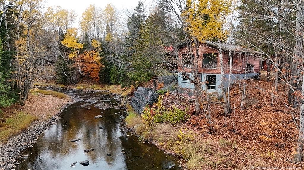3075 Middle River Rd, Bathurst, NB E2A 6Y3 | MLS #NB134090 | Zillow