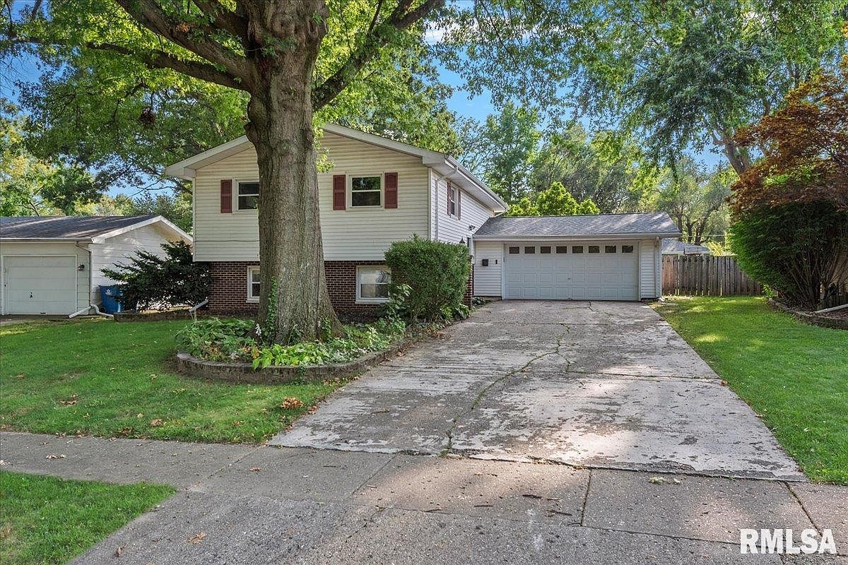 209 Cartwright Dr, Springfield, IL 62704 | Zillow