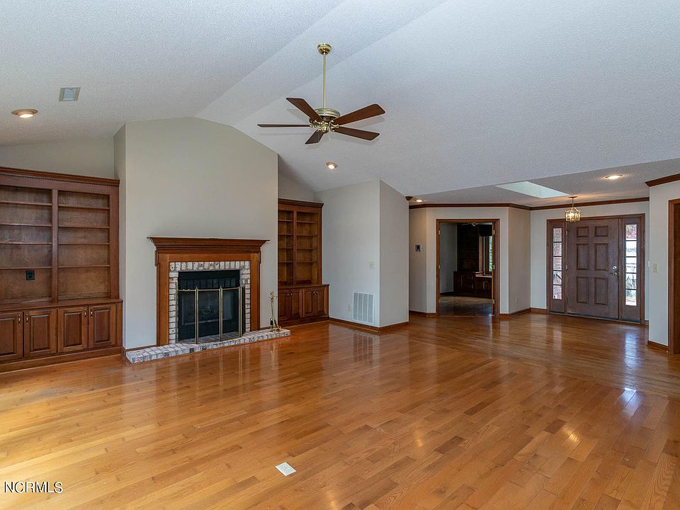 106 Mace Point, West End, NC 27376 | Zillow