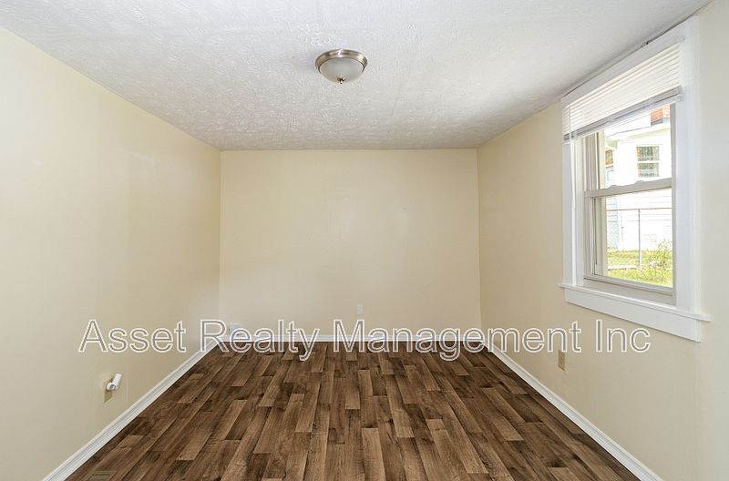 2235 Whittle Springs Rd #1, Knoxville, TN 37917 | Zillow