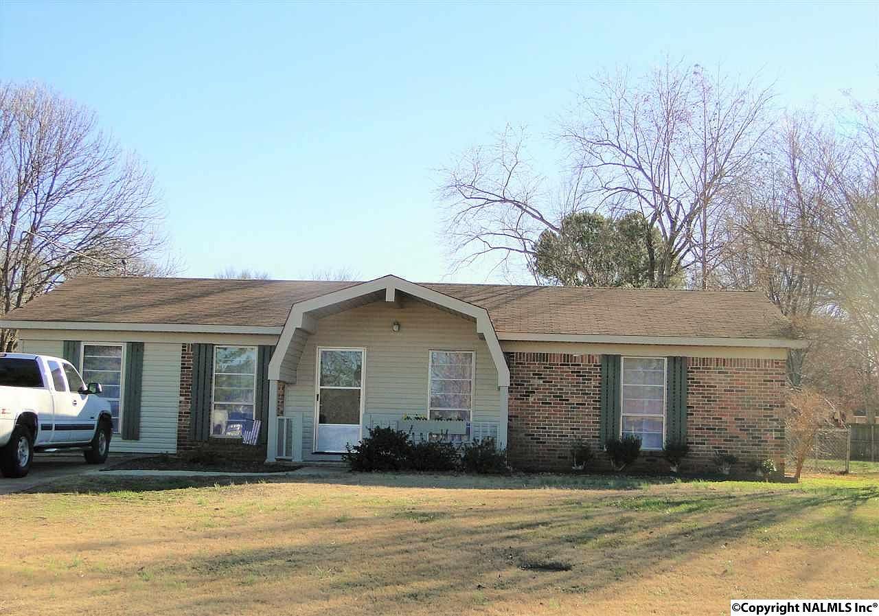 2928 Lynnwood Cir SW, Decatur, AL 35603 | Zillow