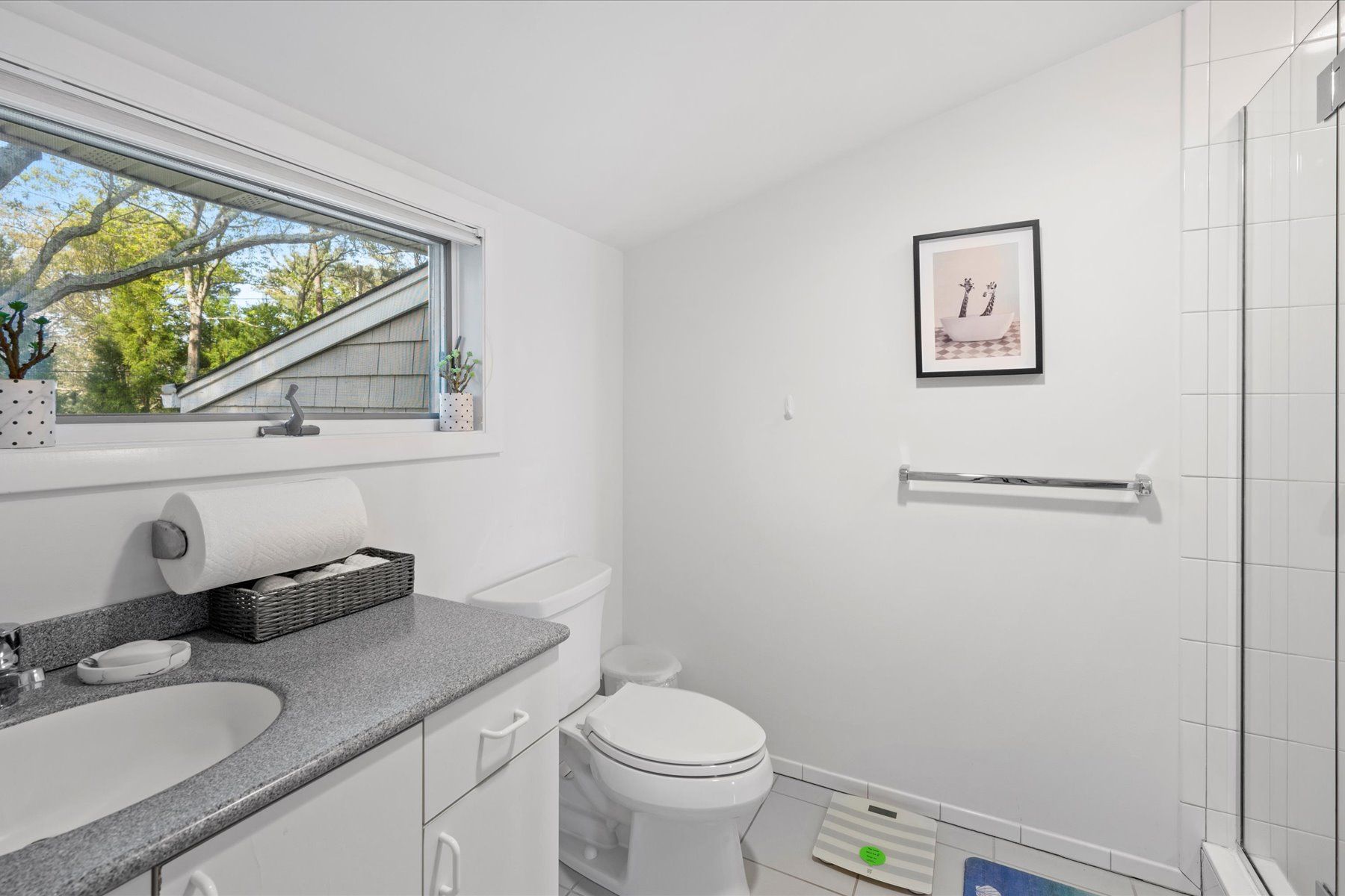 34 Hawthorne Rd, Southampton, NY 11968 | Out East