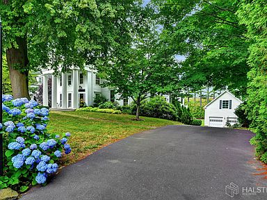 536 Old Post Rd, Fairfield, CT 06824 | Zillow
