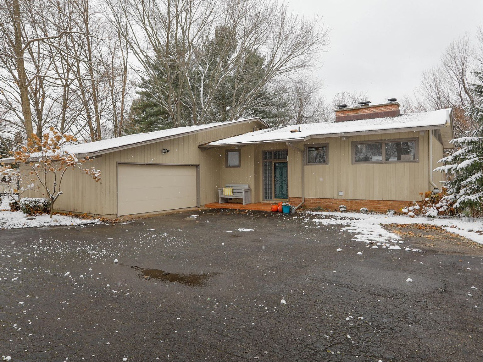 11235 Littlefield, Richland, MI 49083 | Zillow