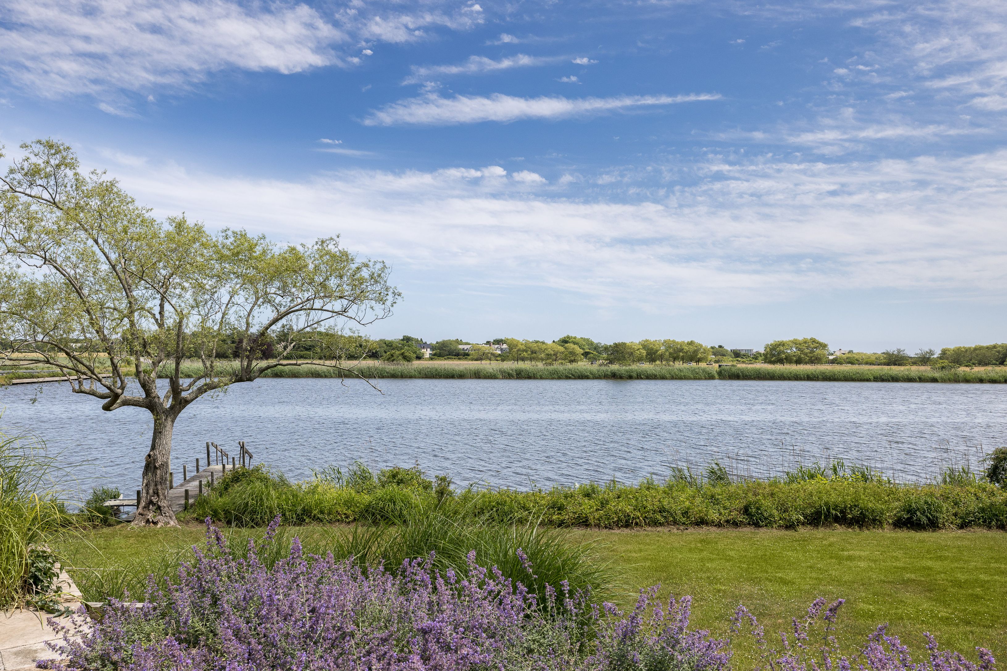 247 Bridge Ln, Bridgehampton, NY 11963 | Out East