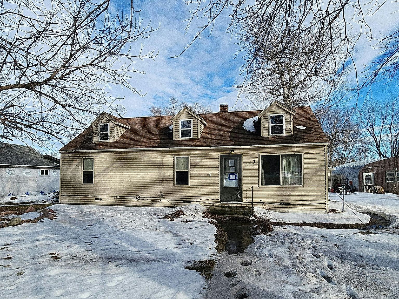 376 Main St, Kenneth, MN 56147 | Zillow