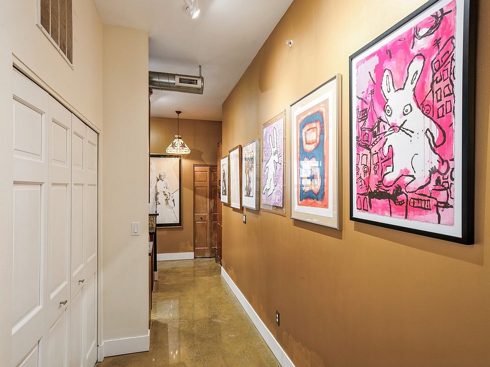 400 E Locust St Des Moines IA | Zillow